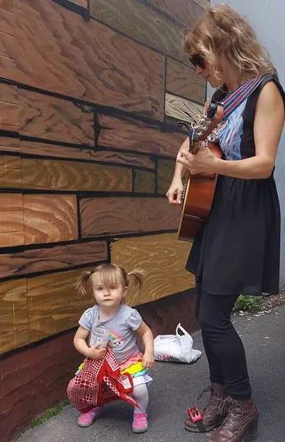 Meet Us - HEARTSTRINGS ACADEMY